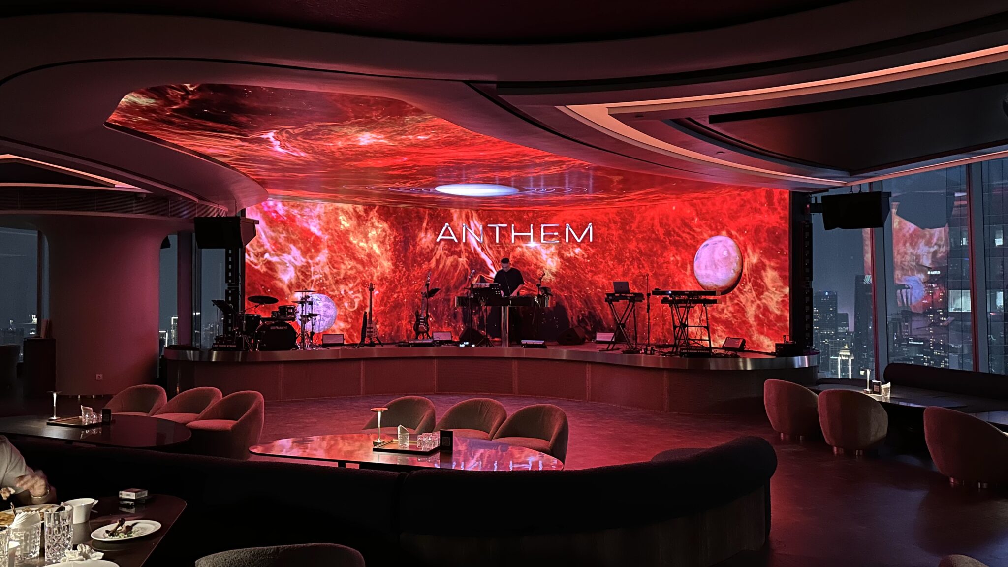 Anthem Menikmati Mewah Nightlife dari Ketinggian Jakarta - Indo Night Spot